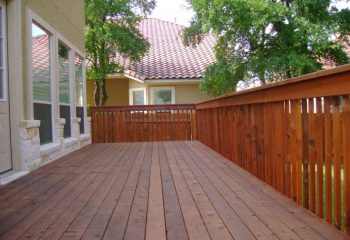 Tejas y Duelas - Deck Natural y Sintético Monterrey.